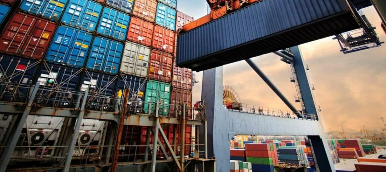 What is groupage shipping? | Magna Thomson International Movers